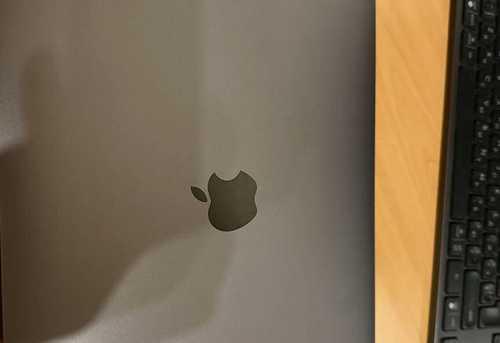 Apple MacBook air 13 2020 M1 8/256 Б/У