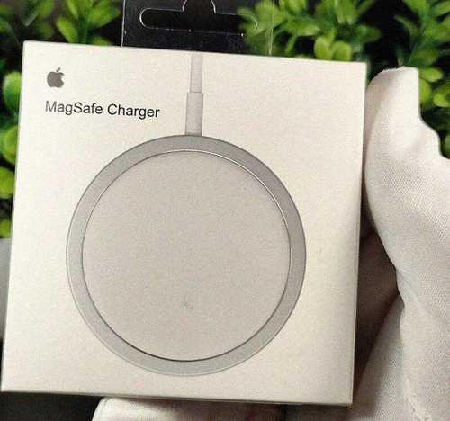 Магнитный Apple зарядник: быстро и удобно