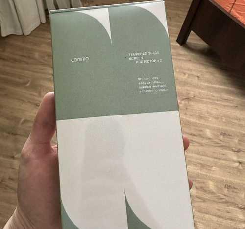 Защитное стекло Commo с аппликатором iPhone 14 Pro