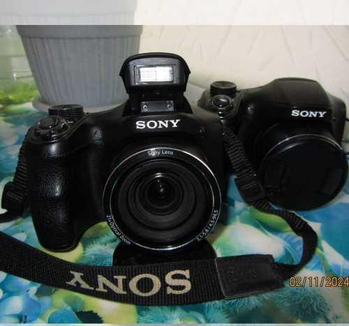 Продам два фотоаппарата Sony Dsc-H100