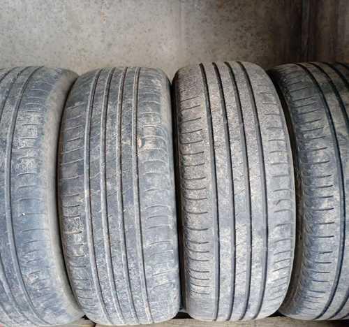Kumho Ecsta HS51 205/55 R16