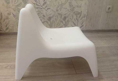 Кресло пластиковое IKEA