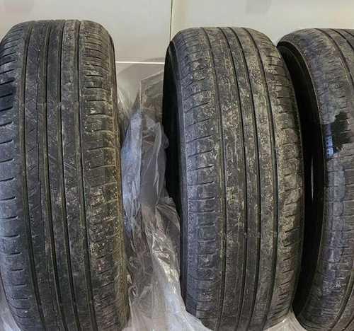 Yokohama BluEarth AE50 215/65 R17 99V