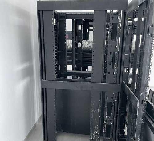 Шкаф для серверного оборудования