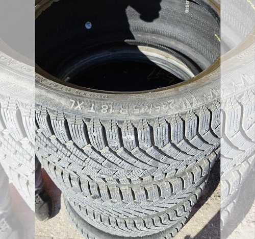 Gislaved Nord Frost 200 235/45 R18