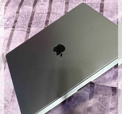 Macbook pro 16 m3 18 512