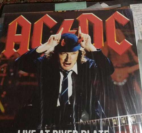 Ac dc live AT river plate 3 lp
