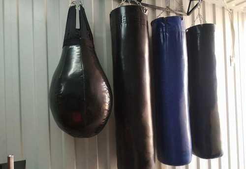 Боксерские мешки и груши черные