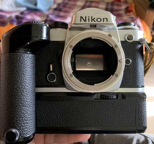 Nikon FE с MD-12