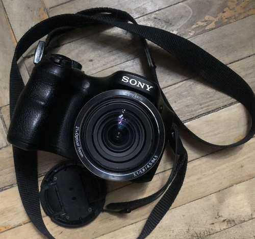 Цифровой фотоаппарат Sony Cyber-shot DSC-H100