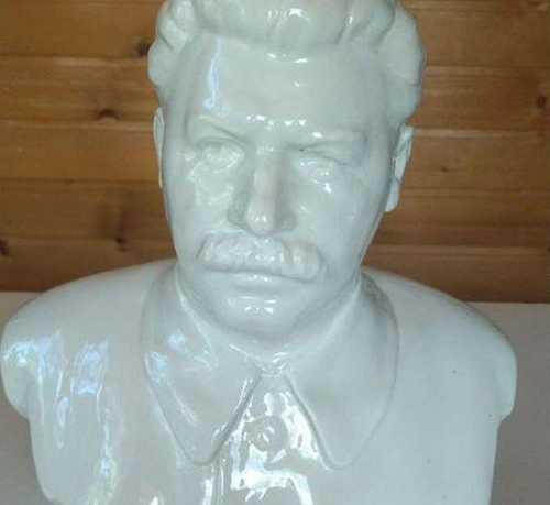 Фарфоровые статуэтка бюст И. В. Сталин лфз