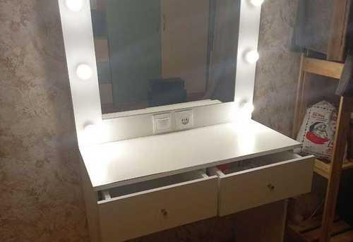 Туалетный столик с зеркалом и подсветкой бу