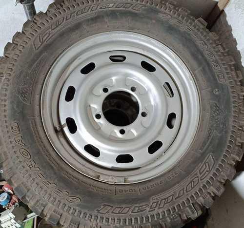 Грязевые колеса 225/75R16