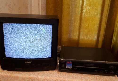 Двойка: телевизор Sony KV-G14M1 и видеомагнитофон