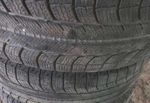 Michelin Agilis Plus 205/70 R18 19B