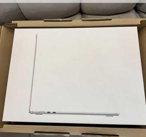 Ноутбук Apple MacBook Air 13 (2022), M2, 16/256Gb