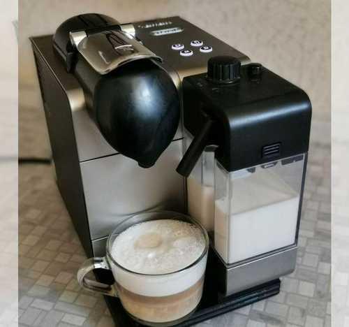 Кофемашина капсульная nespresso delonghi