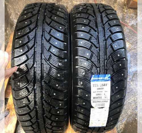 Goodride SW 606 225/65 R17 102T