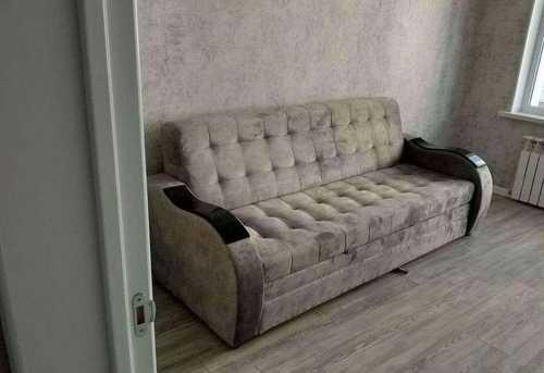 Прямой диван в наличии