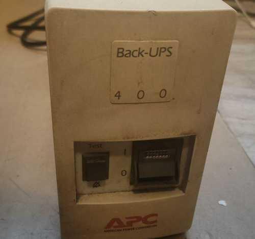 Древний бесперебойник APC Back-UPS 400