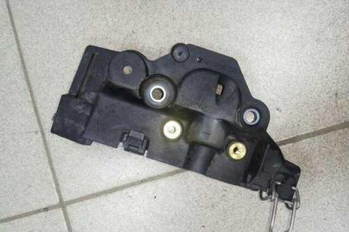 Кожух топливной рампы Renault Scenic 2 к9к 2007