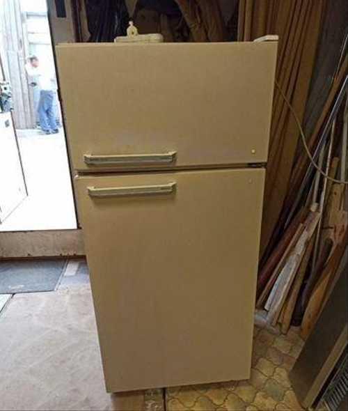 Холодильник бу Юрюзань 207