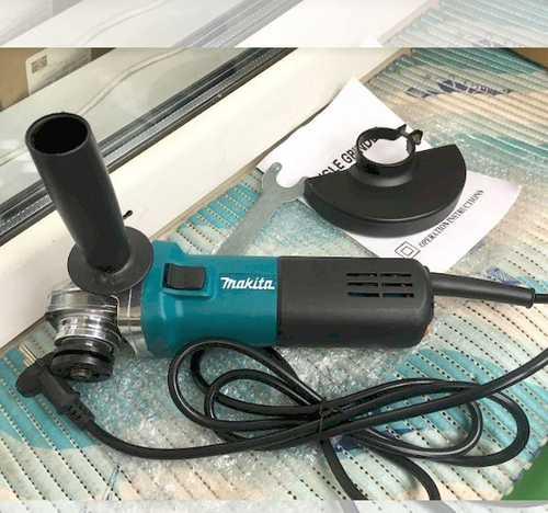 Болгарка новая Makita 125 мм