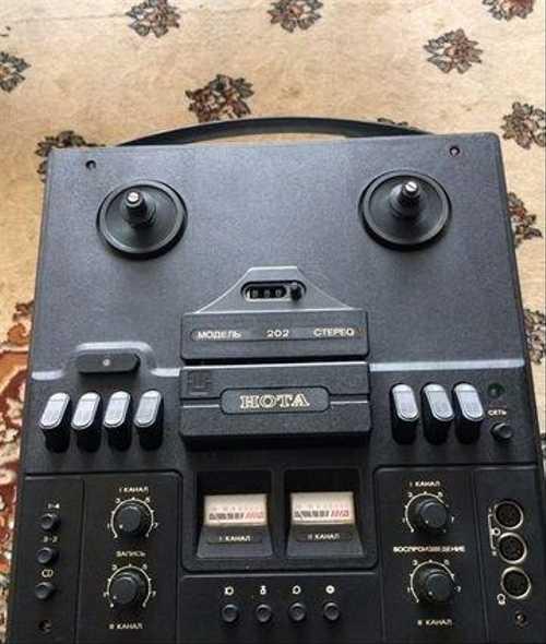 Катушечный магнитофон стерео Нота-202. 1980г.в
