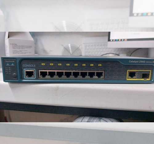 Продам управляемый коммутатор Cisco 2960