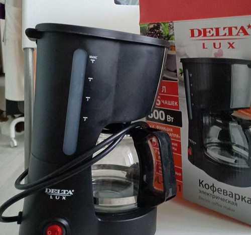 Продам электрическую кофеварку Delta Lux 600 Вт