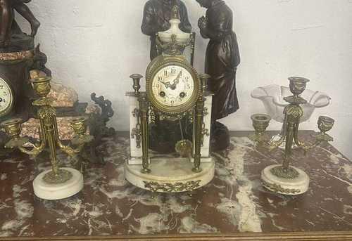 Часы каминные старинные Франция бронза мрамор
