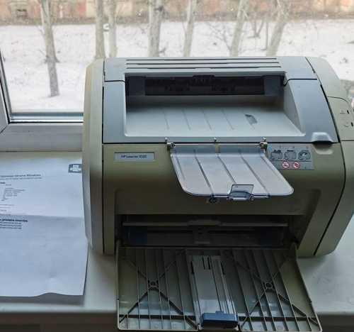 Принтер HP laserJet 1020