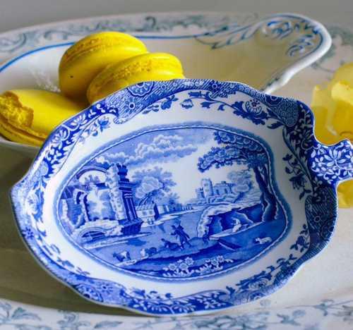 Винтажное фаянсовое блюдо лист Spode Italian