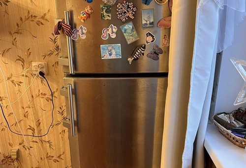 Холодильник полноразмерный