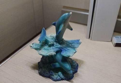 Дельфин ,статуэтка из каралла