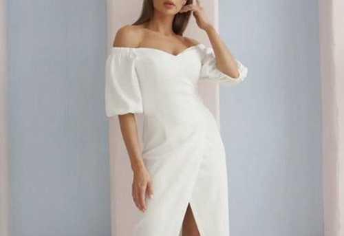 Белое вечернее платье