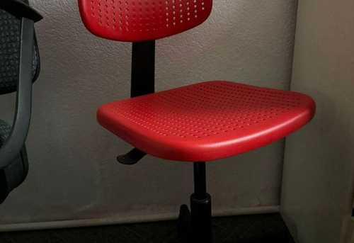 Кресло для письменного стола