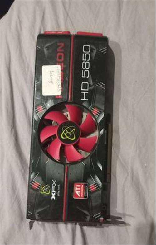 XFX AMD Radeon HD5850 1Gb