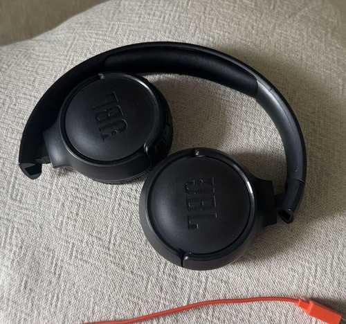 Наушники JBL tune 520bt