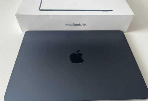 MacBook Air 13 (2022), 256 ГБ, M2 (8 ядер), RAM 8 ГБ, GPU 8-core