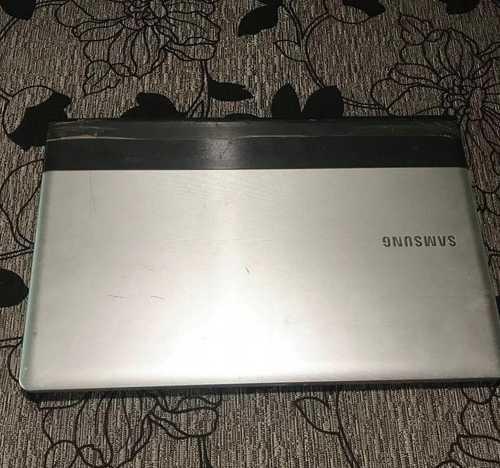 Ноутбук samsung np300e5a