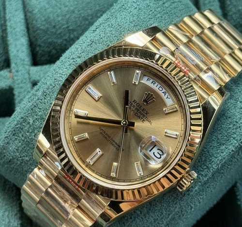 Часы Rolex DayDate 41mm Gold dial с пробой 750