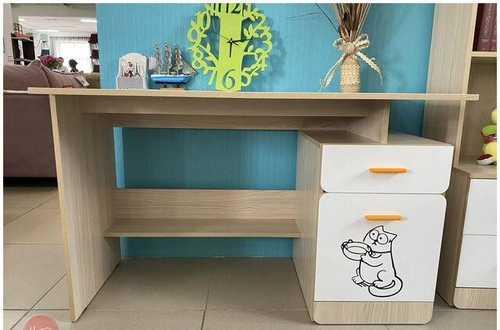 Письменный стол Кот для детской