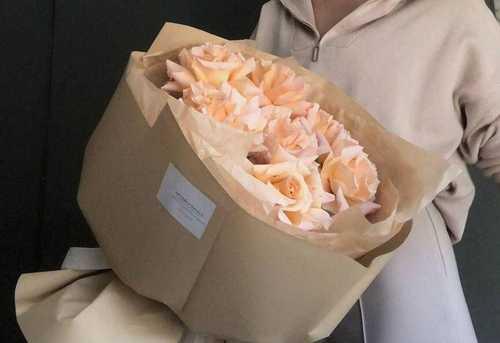 Букет роз (букет французских кремовых роз)
