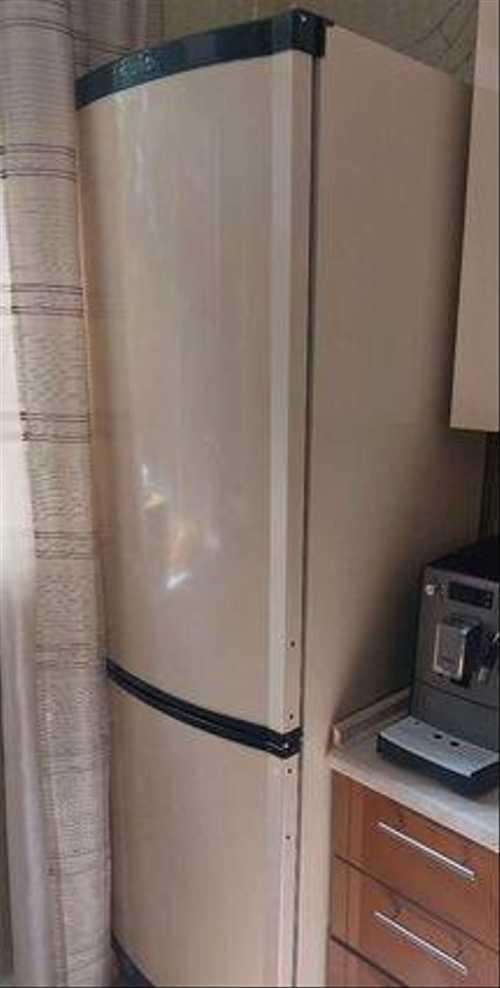 Холодильник Vestfrost без ручек