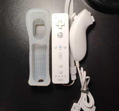 Nintendo wii remote   nunchuck