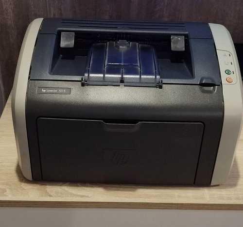 Принтер HP LaserJet 1015