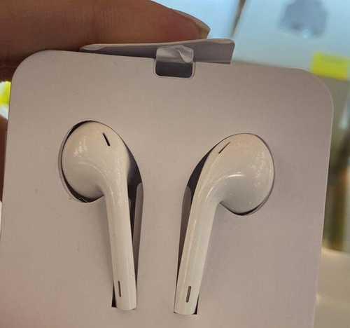 Наушники apple earpods с разъемом lightning