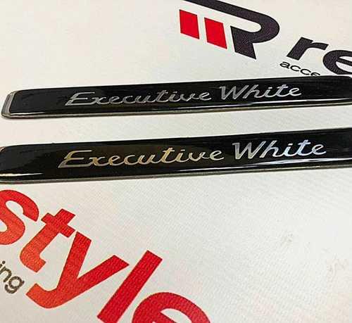 Эмблема Executive White
