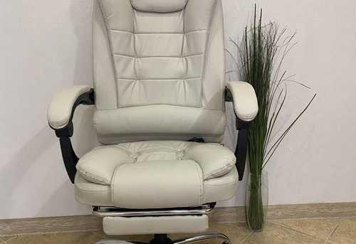 Компьютерное кресло белое с массажем офисное м888